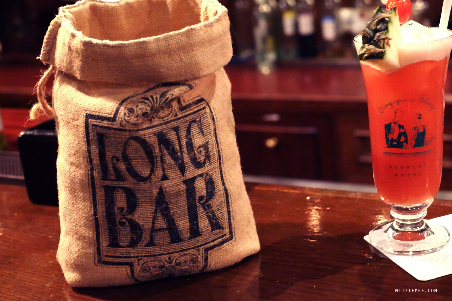 Singapore Sling på Long Bar - Raffles Hotel - Singapore Blog