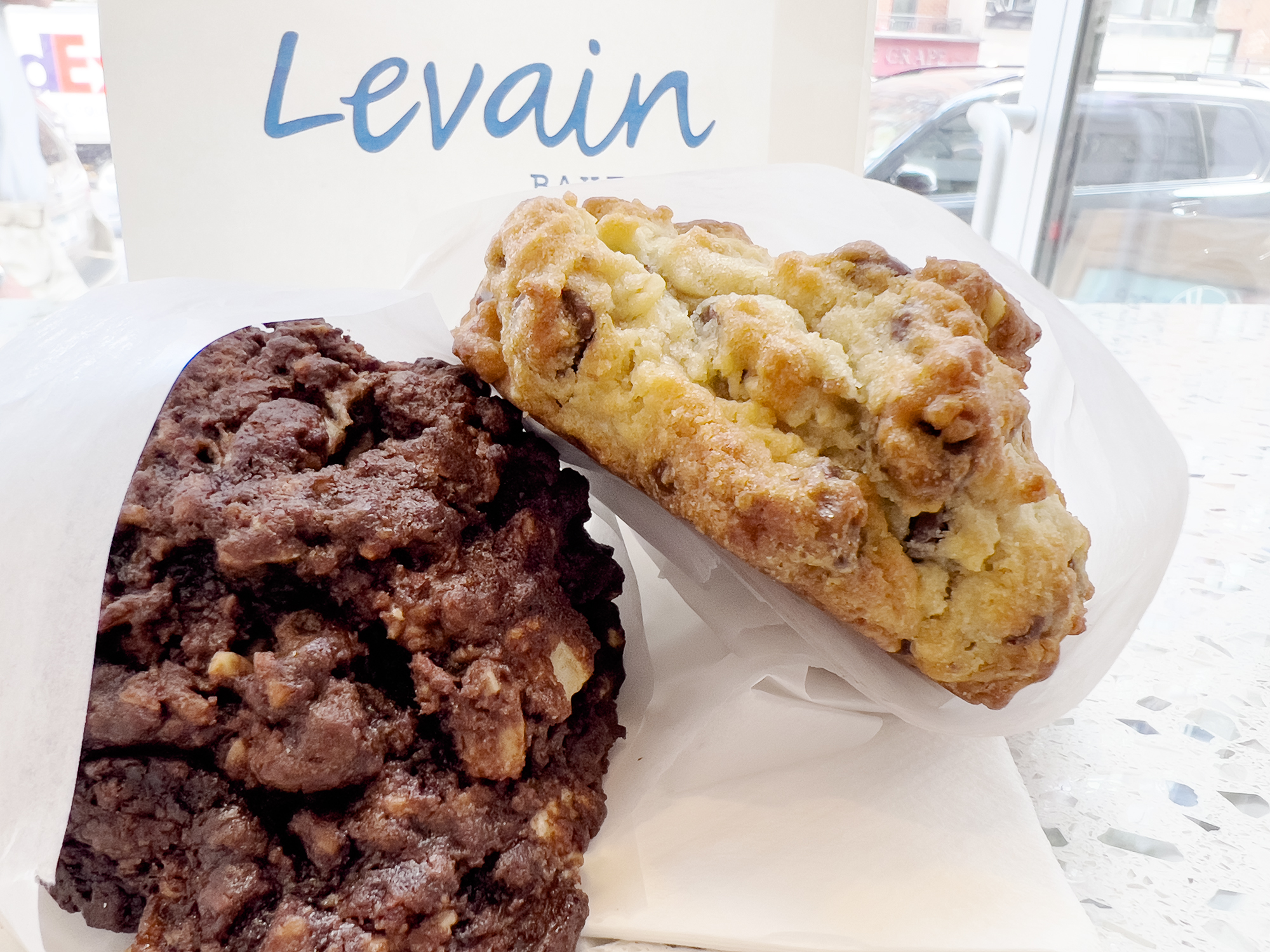 Levain og de berømte Chocolate Chip Walnut Cookies - New York Blog